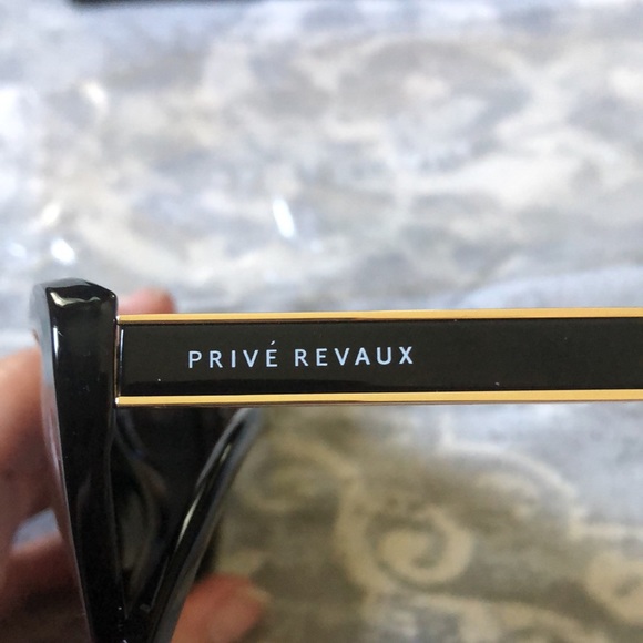 prive Revaux | Accessories | New With Case Hepburn Cat Eye Prive Revaux ...